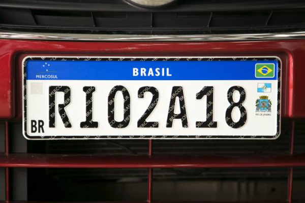 Tudo o que você precisa saber sobre a nova placa do Mercosul - Azul Seguros